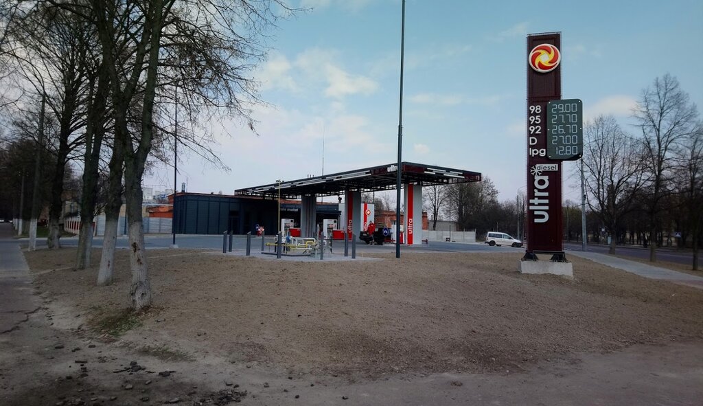 Benzin istasyonu АЗС Ultra, Chernigov, foto