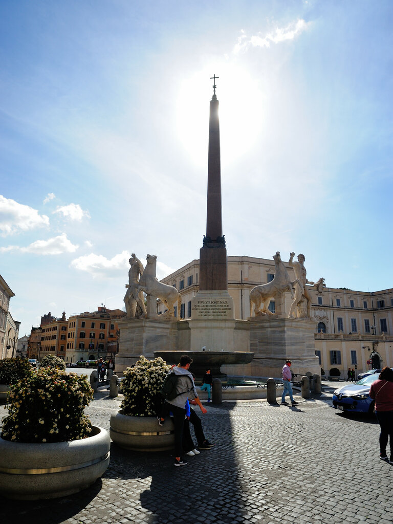 Çeşme Fontana dei Dioscuri, Roma, foto