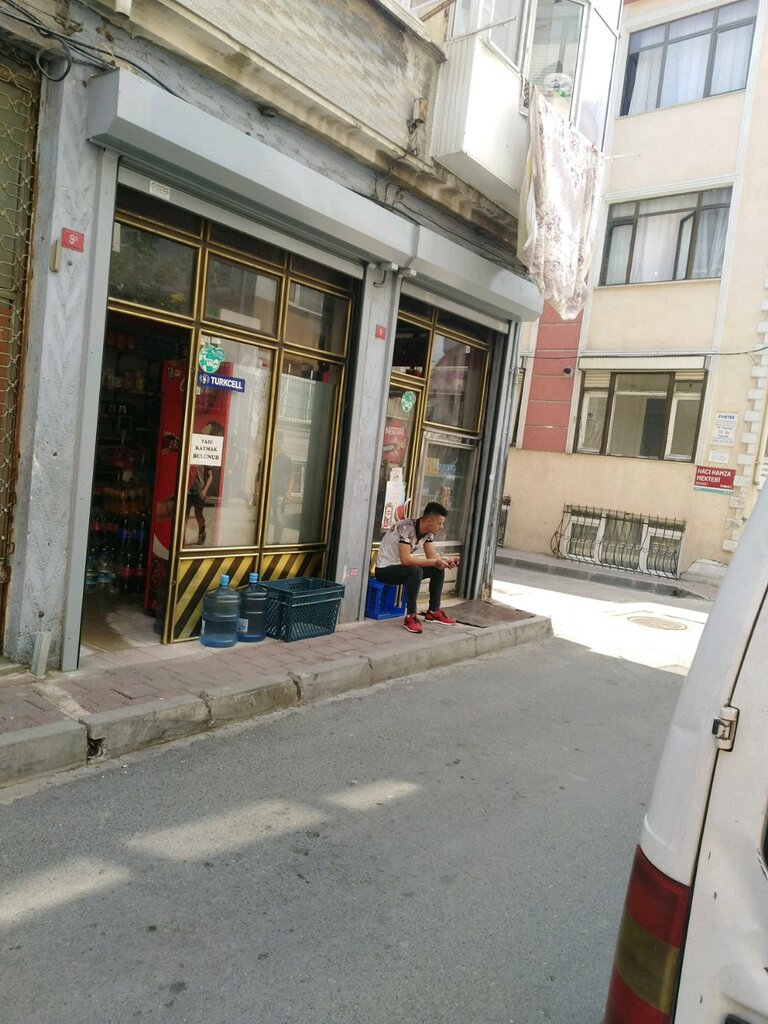 Market Uludağ Bakkaliyesi, İstanbul, foto