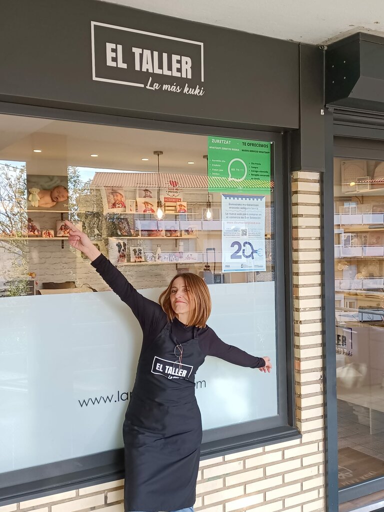 Hediyelik eşya mağazaları La Mas Kuki, San Sebastian, foto