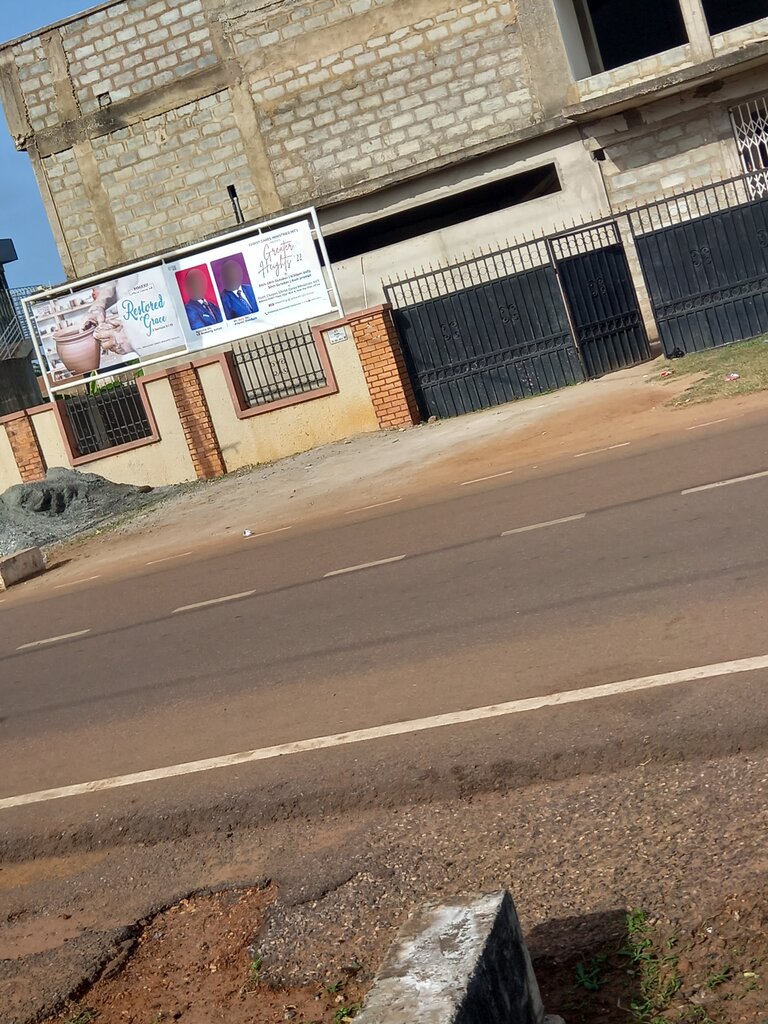 Dini dernekler Christ Cares Ministries International, Dünya, foto