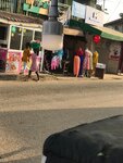 Boutique (Abeka Road No:194), giyim mağazası  Akra'dan