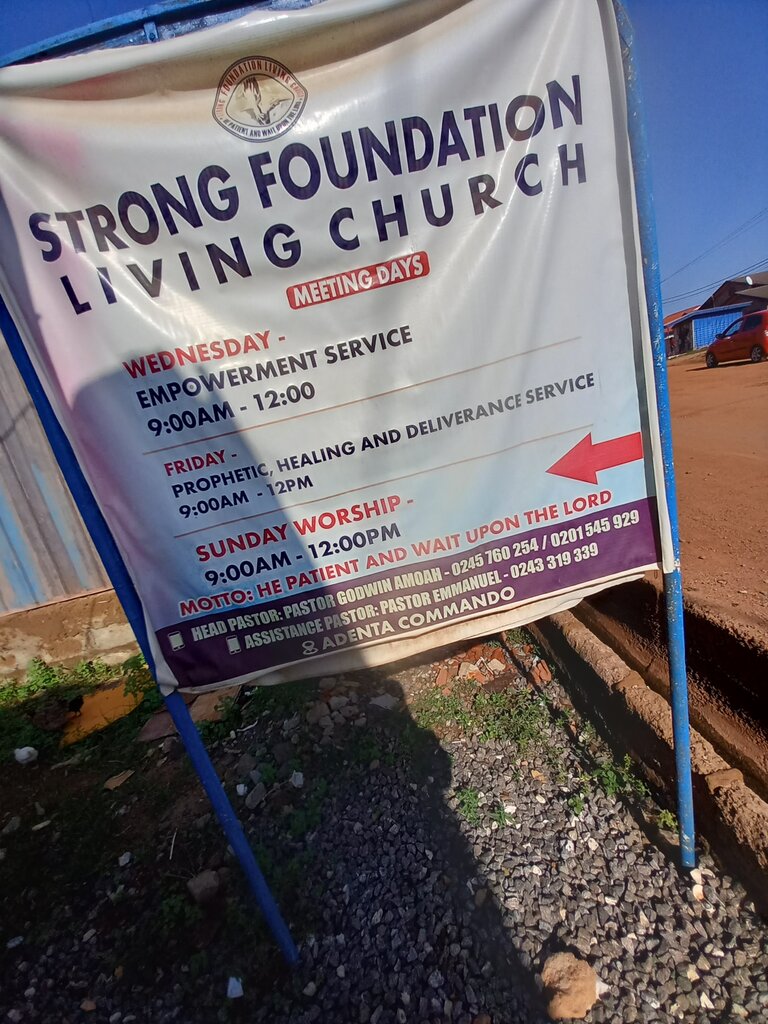Dini dernekler Strong Foundation living church, Dünya, foto