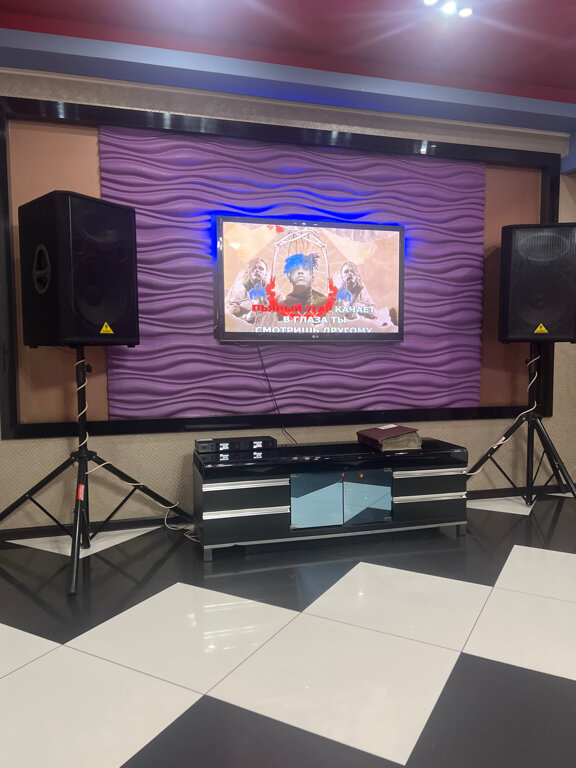 Gece kulüpleri Zapoy Karaoke & Comedy, Bişkek, foto