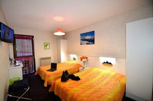 Hôtel Le Picors (Occitanie, Hautes-Pyrénées, Arrondissement d'Argelès-Gazost, Argelès-Gazost, Route du Col d'Aubisque), otel