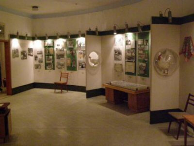 Müzeler ve sanat galerileri Музей истории села Мирное Симферопольского района, Kırım Cumhuriyeti, foto