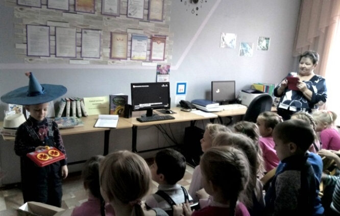 Kütüphaneler Biblioteka, filial № 4, TsBS, Muk, Volgodonsk, foto