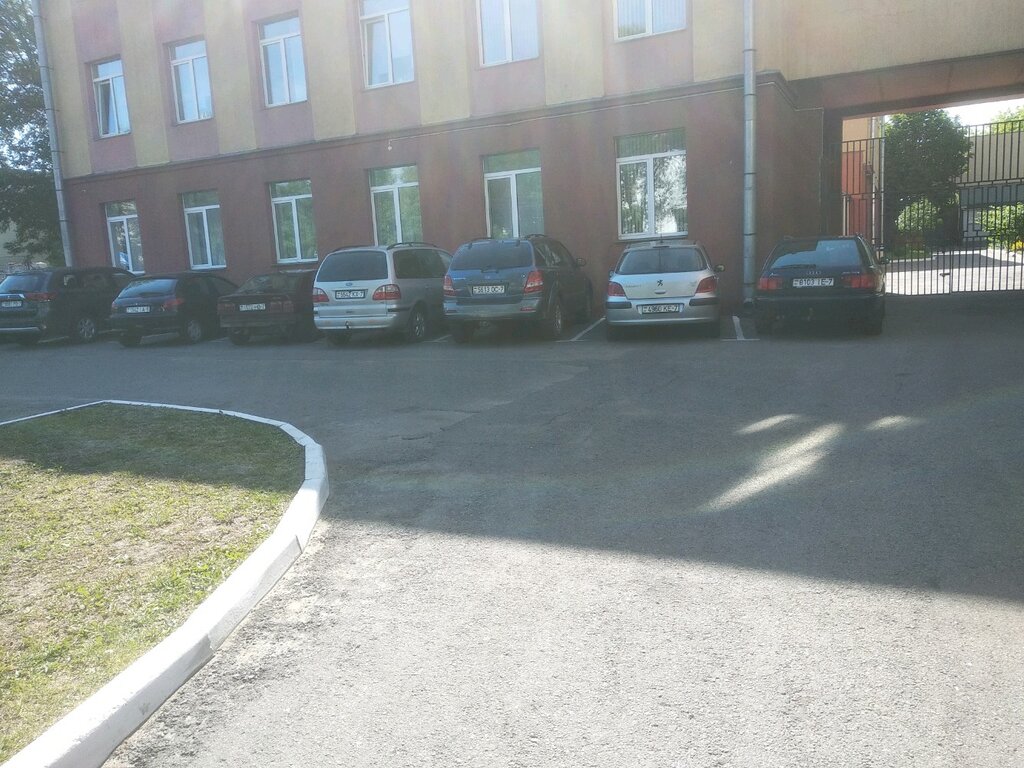 Otoparklar Парковка для сотрудников Мгпл № 9, Minsk, foto