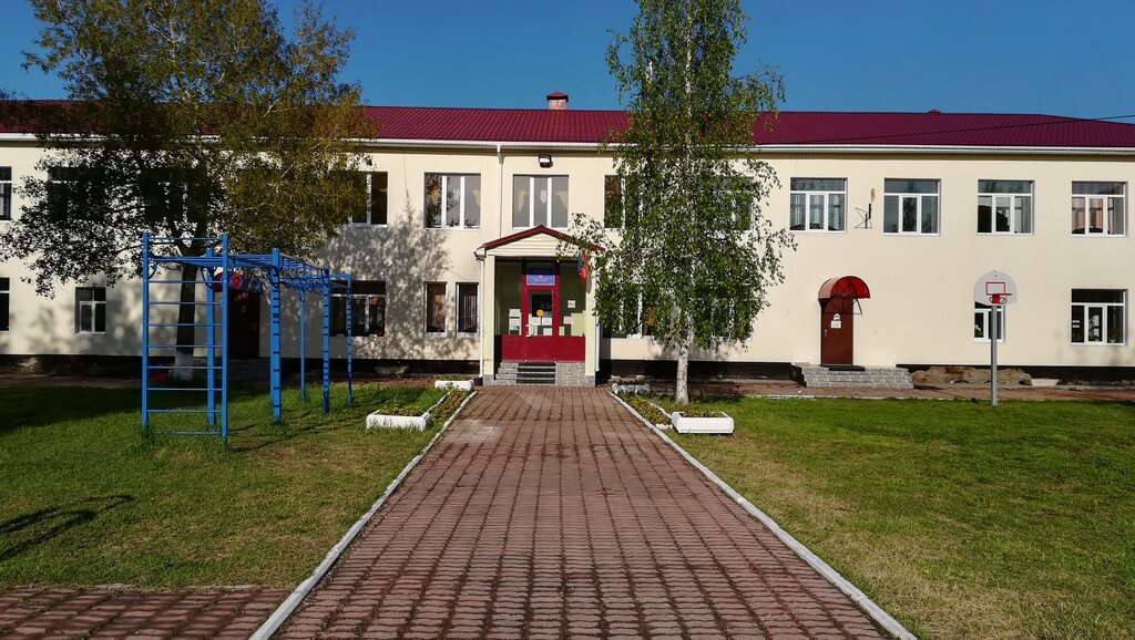 Çocuk ve gençlik merkezleri Aist tsentr Detskogo Yunosheskogo Tvorchestva, Krasnoyarski krayı, foto