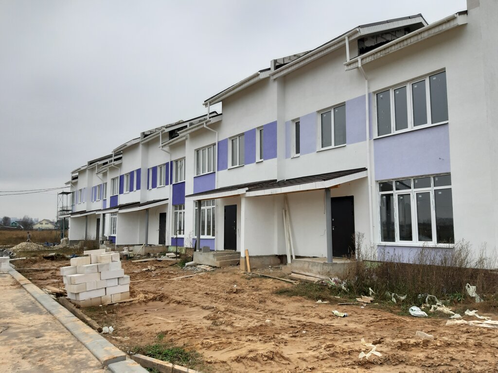 Konut blokları Цветочный парк, Bor, foto