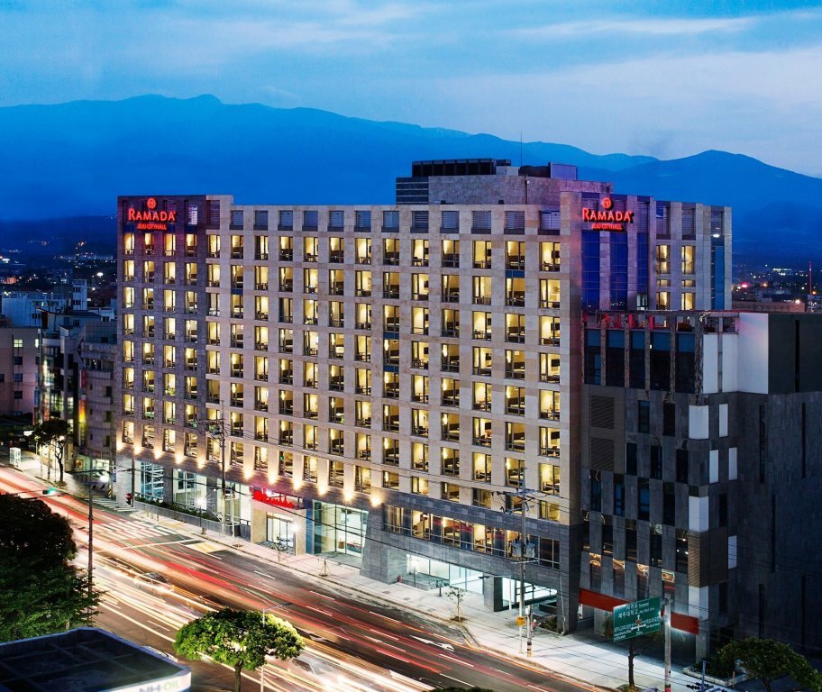 Otel Ramada Jeju City Hall, Chjechju, foto