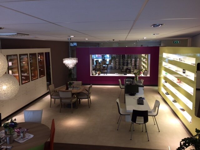 Optik Van Els Optiek, Dünya, foto