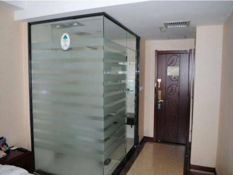 Otel GreenTree Inn Shanxi Jinzhong Pingyao Railway Station Express Hotel, Şansi, foto