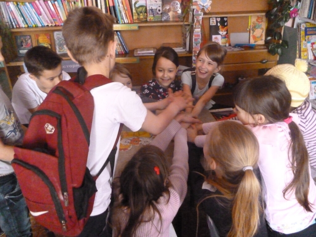 Kütüphaneler Библиотека-филиал № 1 пос. Первый, , foto