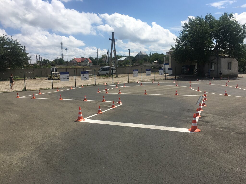 Ehliyet sınav alanı Площадка для вождения, Simferopol (Akmescit), foto