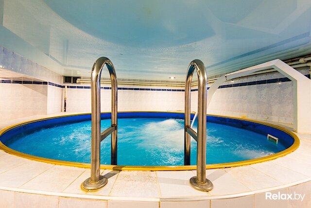 Saunalar Dzhi Dzhi N Treyd, Minsk, foto