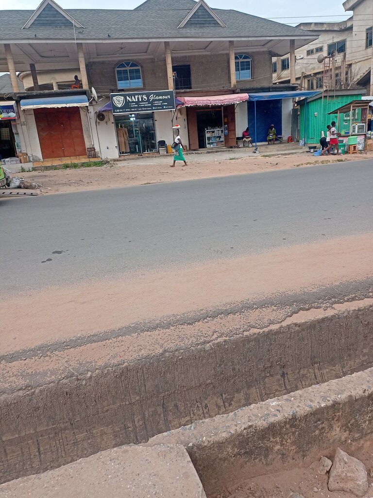 Güzellik salonu Nafi's Glamour, Dünya, foto