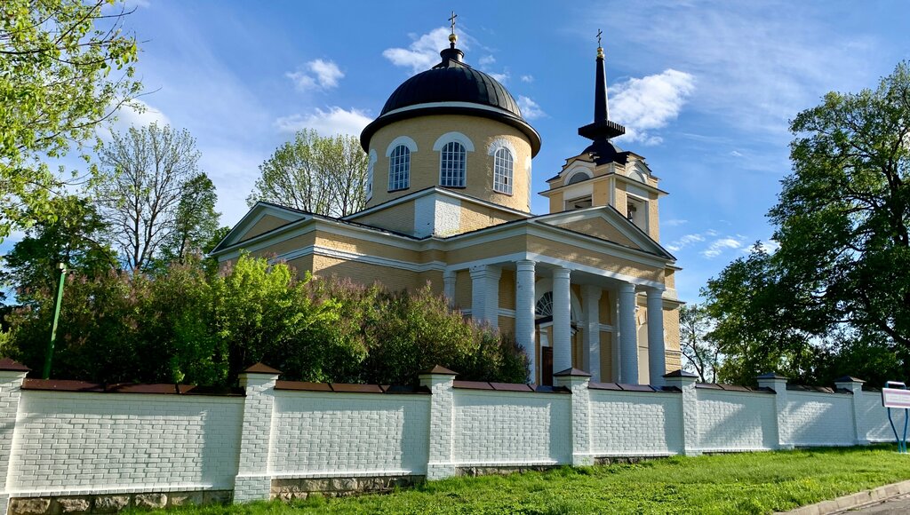 Turistik yerler Фундамент каретника, Penzenskaya oblastı, foto