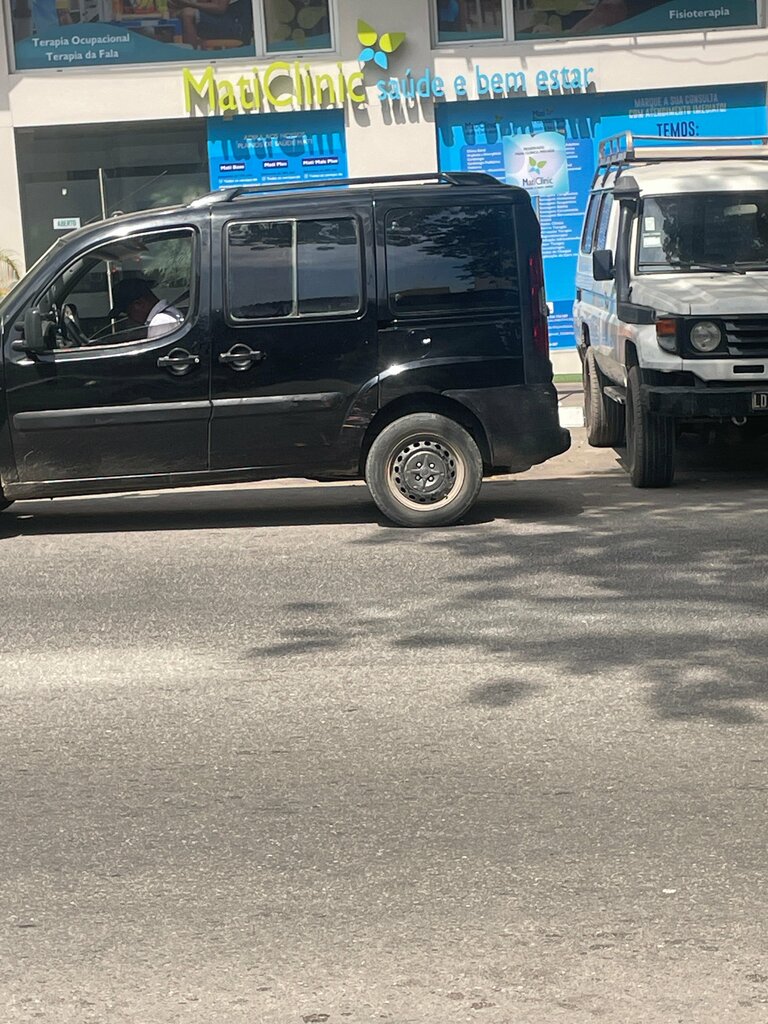 Tıp merkezleri ve klinikler Mat Clínica, Loanda, foto