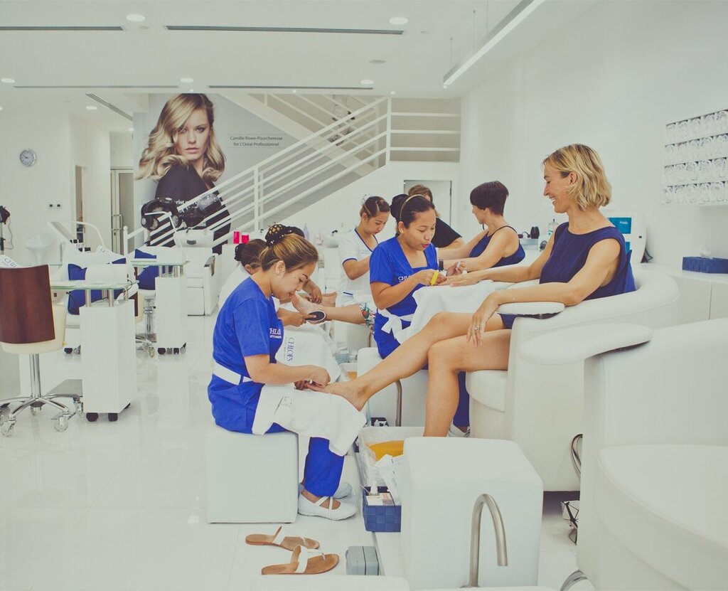 Kozmetik ve parfümeri mağazaları Chloe's Beauty, Hair and Nails, Dubai, foto