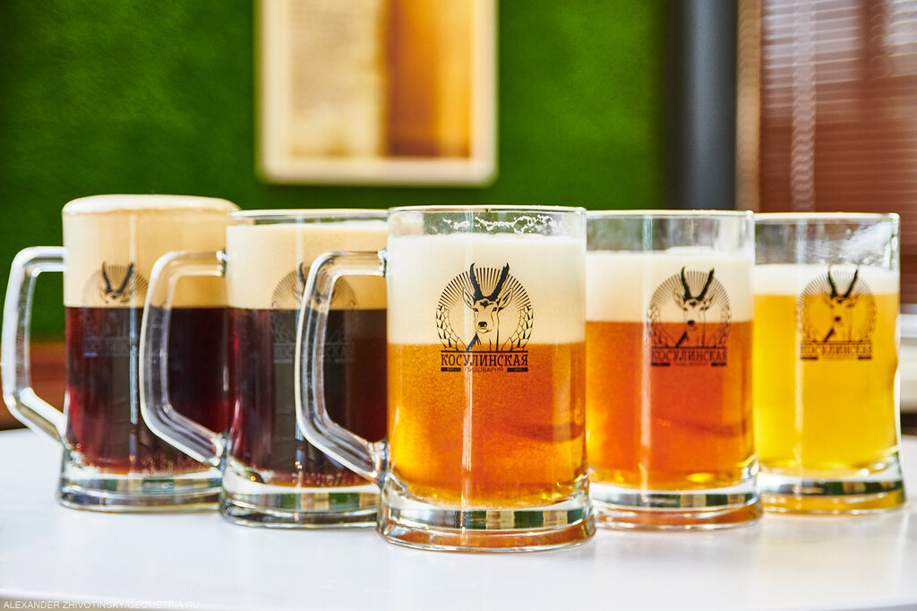 Bira dükkanı Kosulinskaya pivovarnya, Yekaterinburg, foto