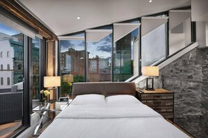 Hotel Epik Montreal (Quebec, Montreal, arrondissement de Ville-Marie), otel  Montreal'dan