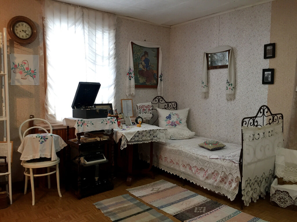 Müzeler ve sanat galerileri Музей краеведения с. Марёво, Novgorodskaya oblastı, foto