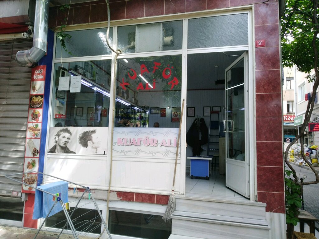 Berberler Kuaför Ali, İstanbul, foto