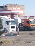 Gas station (Namangan, Yuqori G'irvon mahalla fuqarolar yigʻini, Ququmboy koʻchasi), benzin istasyonu  Nemengan'dan