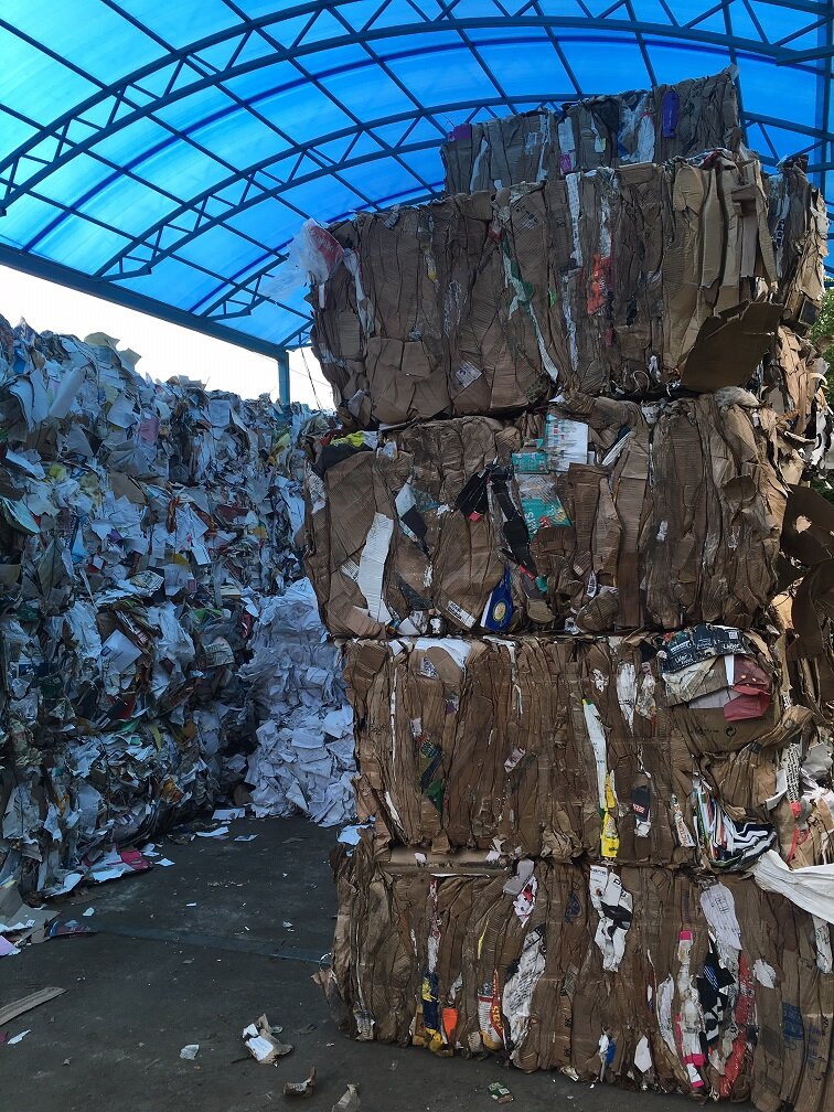 Geri dönüşüm maddeleri Chermetgrupp, Krasnogorsk, foto