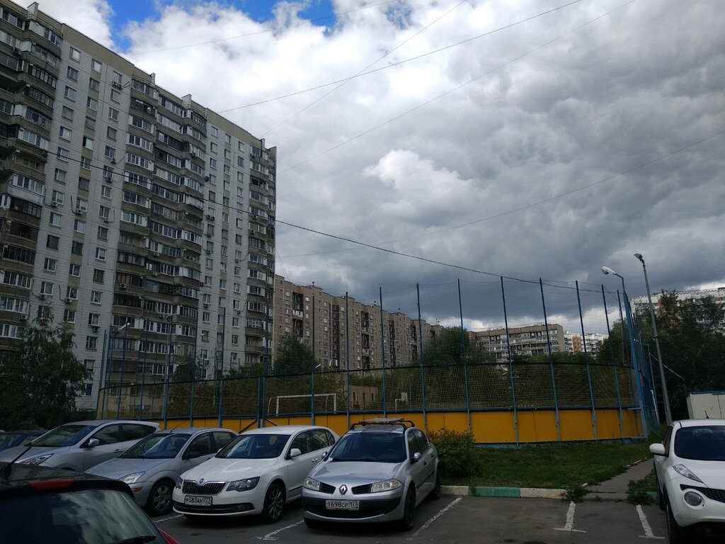 Spor alanı Katok Dvorovaya ploshchadka, Moskova, foto