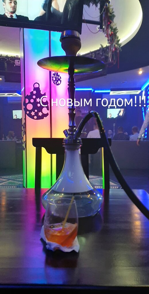 Gece kulüpleri Нефть, Nijnekamsk (Tüben Kama), foto