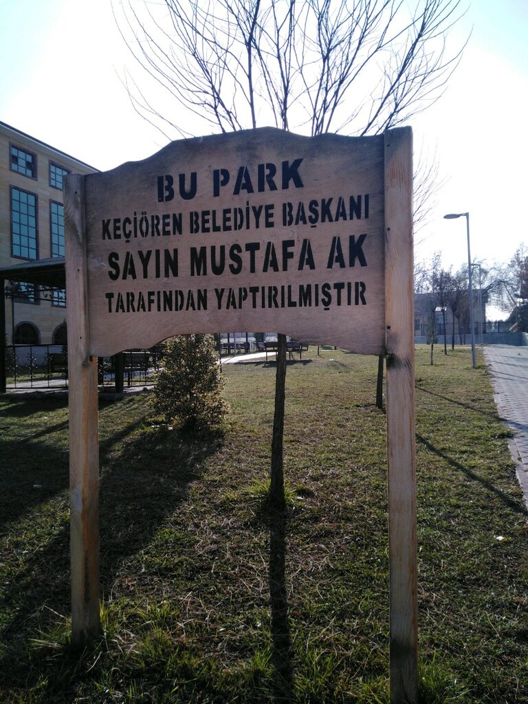 Parklar ve ormanlar Mustafa Ak parkı, Ankara, foto
