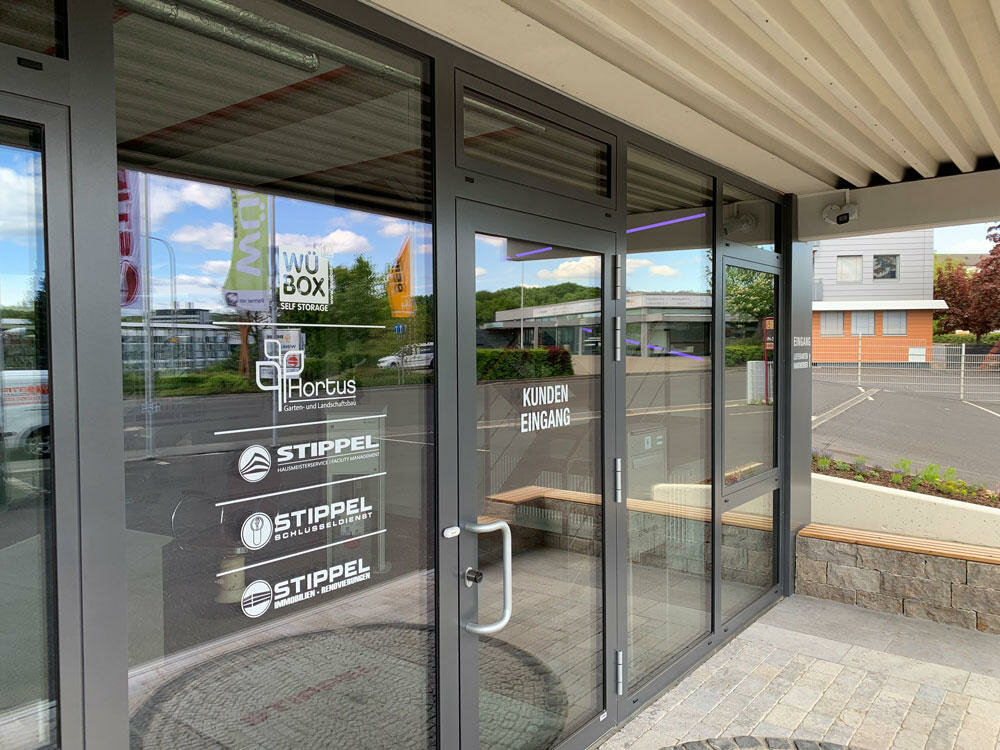 Elektronik ofis ekipmanları tamiri Stippel Hausmeisterservice GmbH, Wurzburg, foto