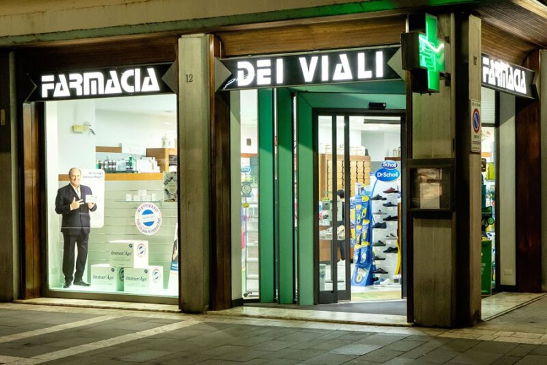 Kozmetik ve parfümeri mağazaları Farmacia dei Viali, Katanya, foto
