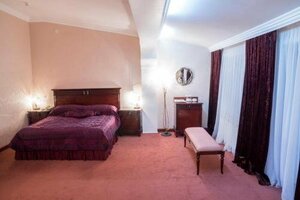 Ar Nuvo (Nursultan Nazarbaev Avenue No:4А), otel  Karağandı'dan