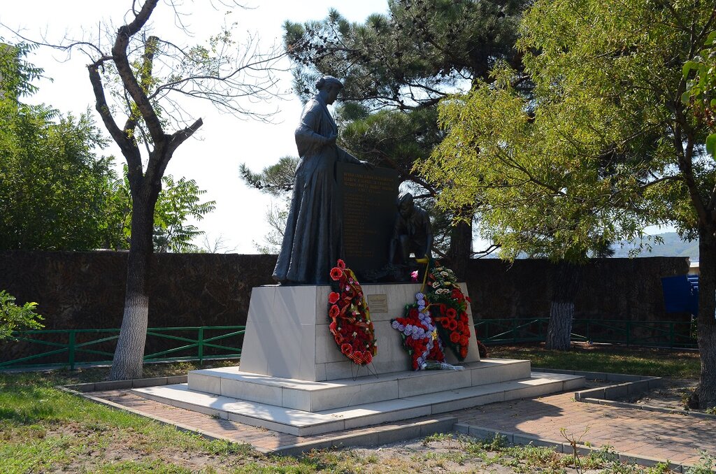 Anıt, heykel Памятник, Novorossiysk, foto