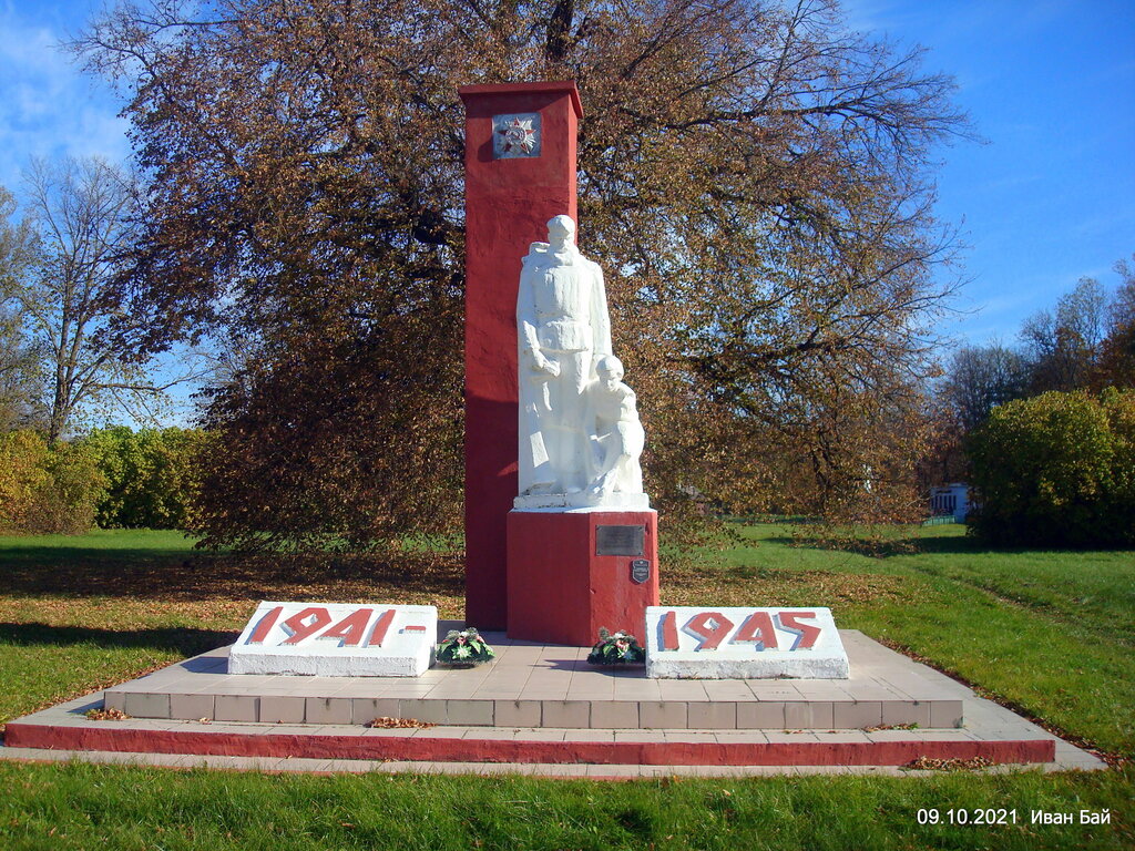 Anıt, heykel Сожжённым жителям Сарьи, Vitebskaya oblastı, foto