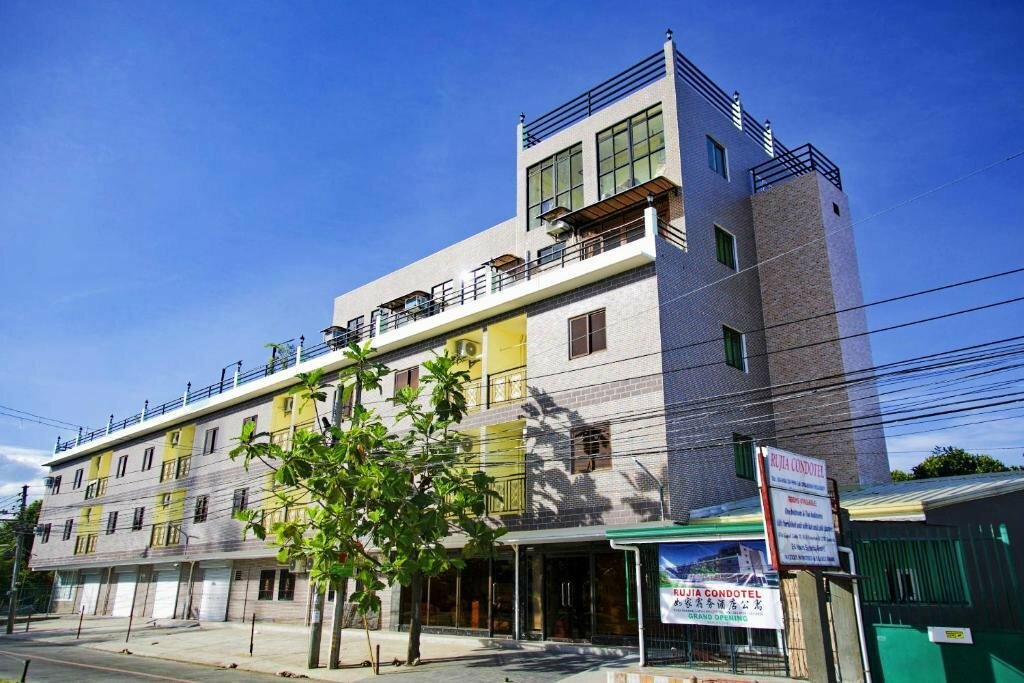 Otel RedDoorz Plus near Camella La Brisa Lapulapu, , foto