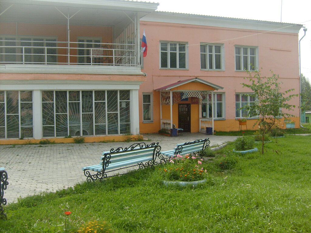 Kültür ocakları Златоустовский культурно-досуговый центр, Amursk Bölgesi, foto