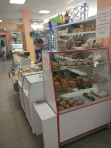 Булочная (ulitsa Domostroiteley No:18В/1), ekmek fırını  Tiumen'den
