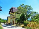 Violet (Алупкинское шоссе No:34, посёлок городского типа Кореиз), otel  Kırım Cumhuriyeti'nden