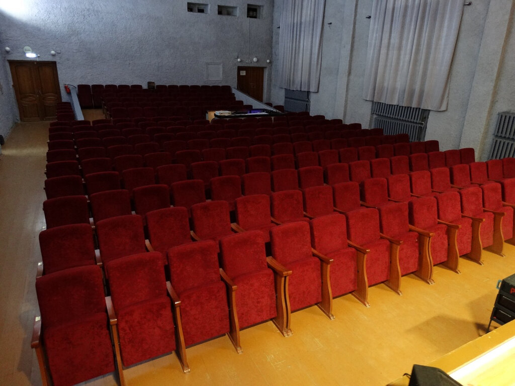 Kültür ocakları Mkuk Tsentralizovannaya klubnaya sistema Verkhoshizhemskogo rayona Dom kultury Verkhoshizhemskogo rayona, Kirovskaya oblastı, foto