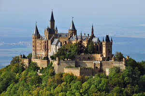 Burg Hohenzollern (Baden-Württemberg, Zollernalbkreis, Bisingen), turistik yerler  Baden‑Wurttemberg'den