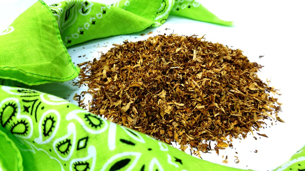 Tütün, sigara mağazaları Oldskulsmoke, Krasnoyarski krayı, foto