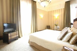 Anantara Palazzo Naiadi Rome Hotel (Piazza della Repubblica No:58), otel  Roma'dan