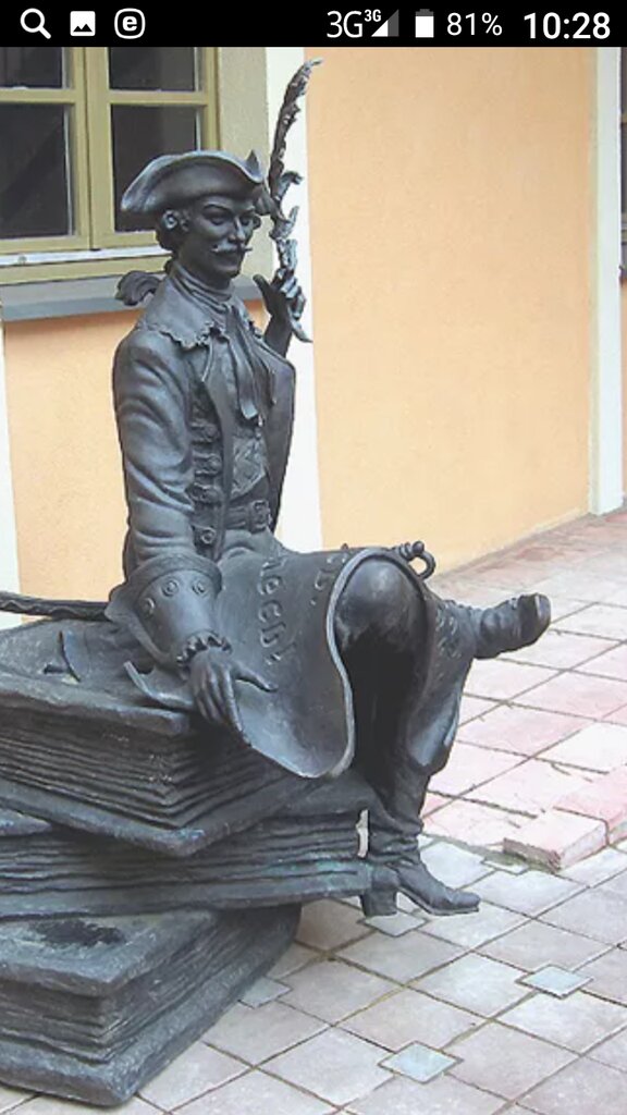 Park, sokak heykeli Baron Munchausen, Kaliningrad, foto