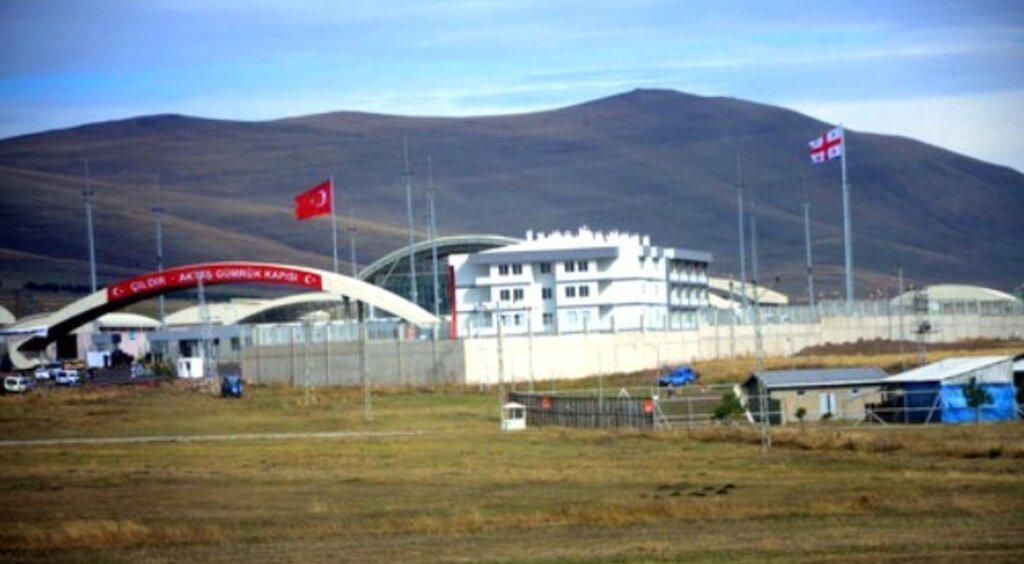 Sınır kapısı Aktaş Sınır Kapısı, Çıldır, foto
