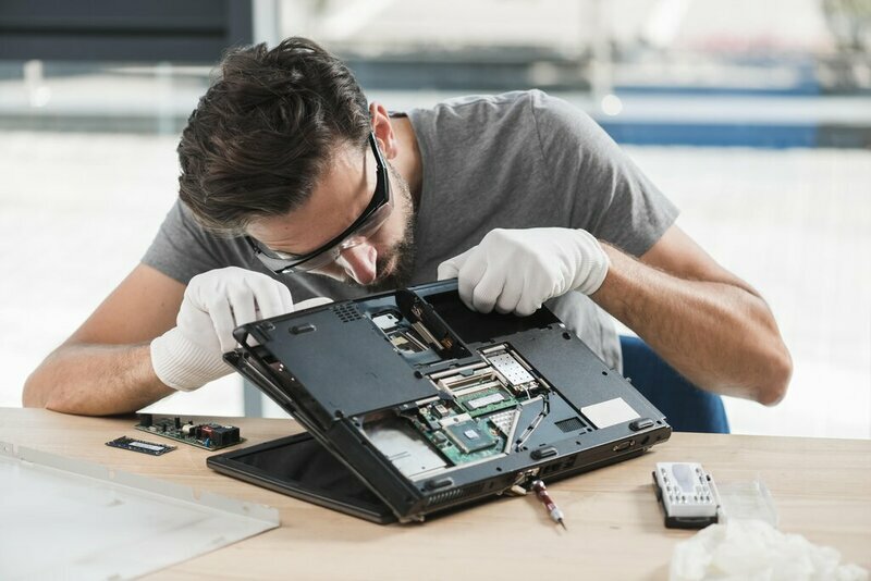 Bilgisayar teknik servisleri Removi - laptop and computer repair, Saint‑Petersburg ve Leningradskaya oblastı, foto