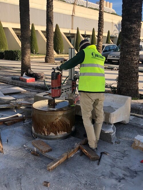 Yeni teknolojiler ve ar-ge merkezleri Bética corte de hormigon, Palma, foto